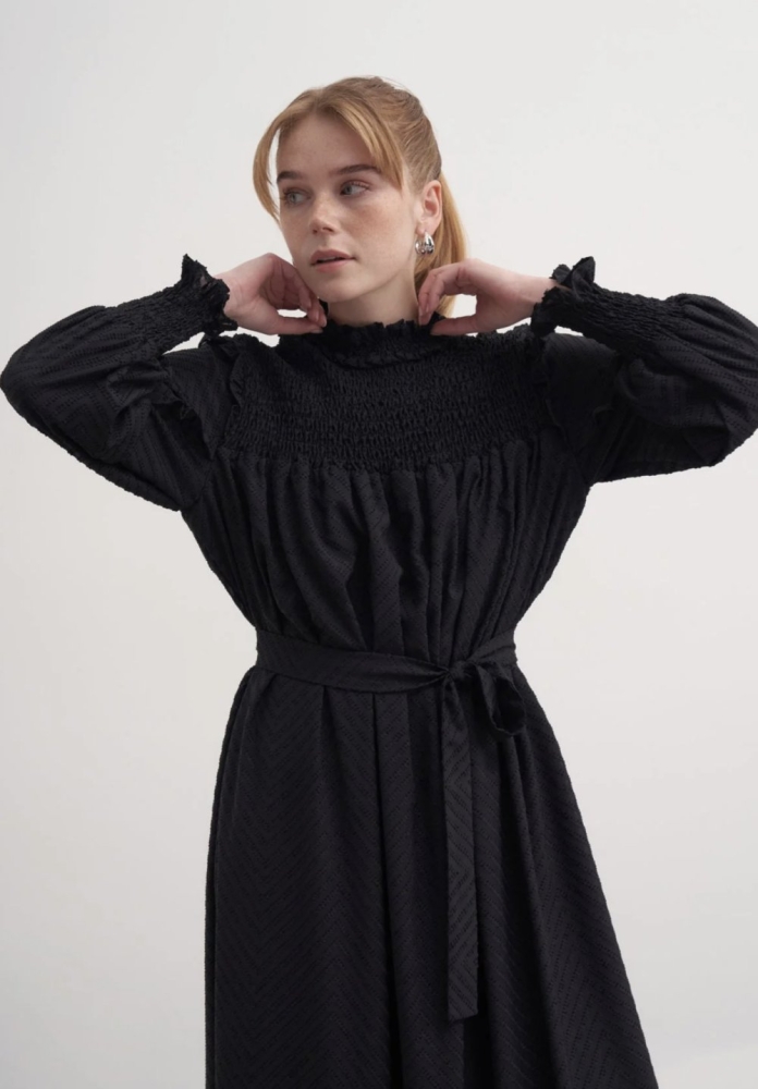 Brode Gipe Detaylı Elbise Siyah Modelleri En Uygun Fiyatlarla