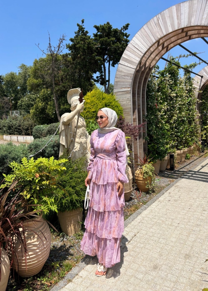Eliora Katlı Fırfırlı Desenli Şifon Elbise Lila Modelleri En Uygun ...
